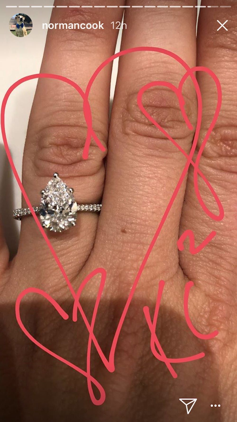 All the Deets on Kaley Cuoco s Stunning Engagement Ring Brit Co