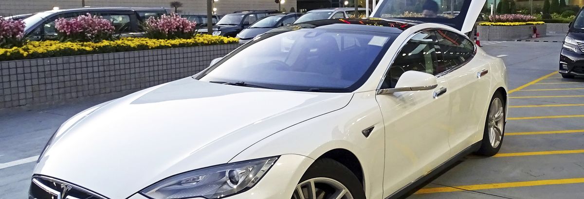 Tesla Offers Car Insurance To Owners - Gearbrain
