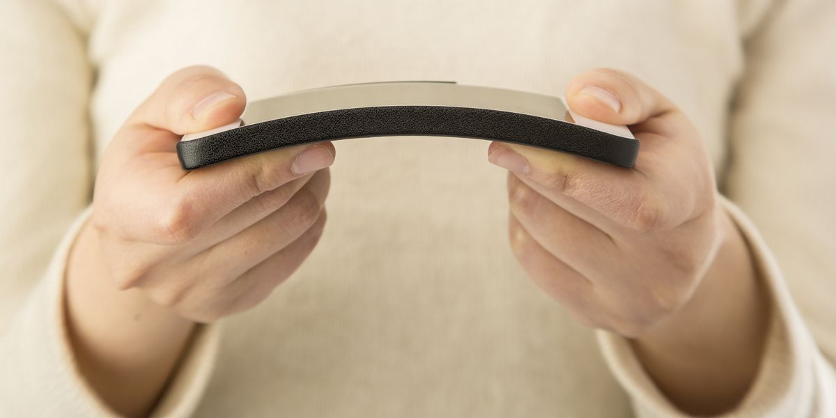 Apple Wants a Bendable iPhone, On Purpose - Gearbrain