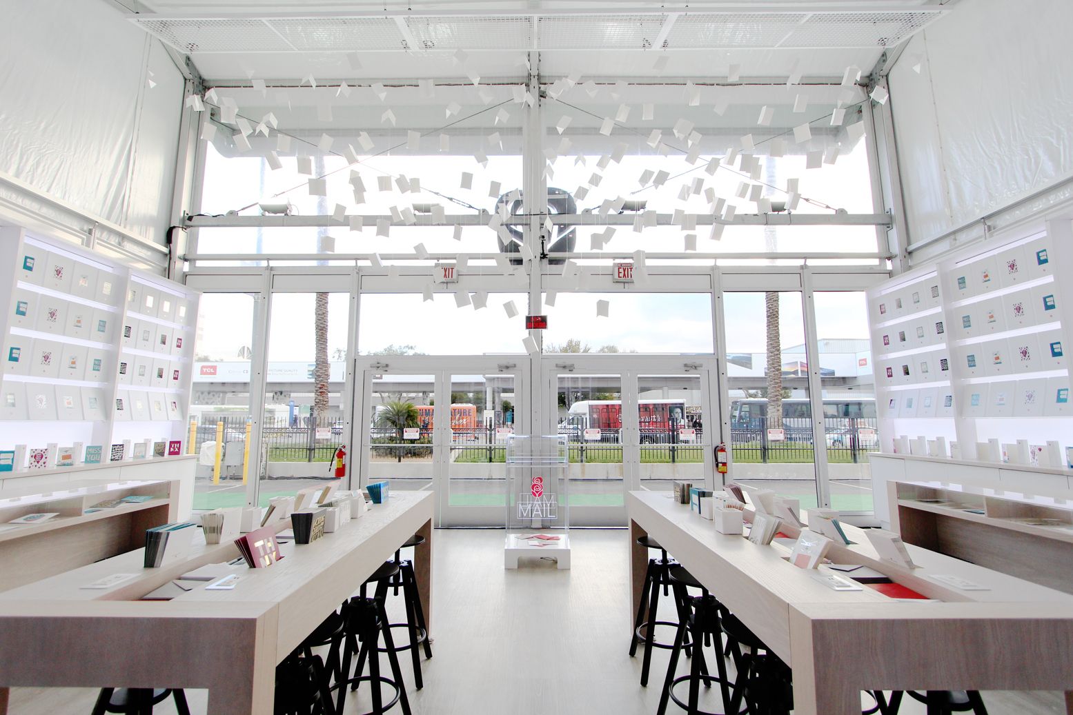 The CES high-tech device turning heads? Paper - Gearbrain