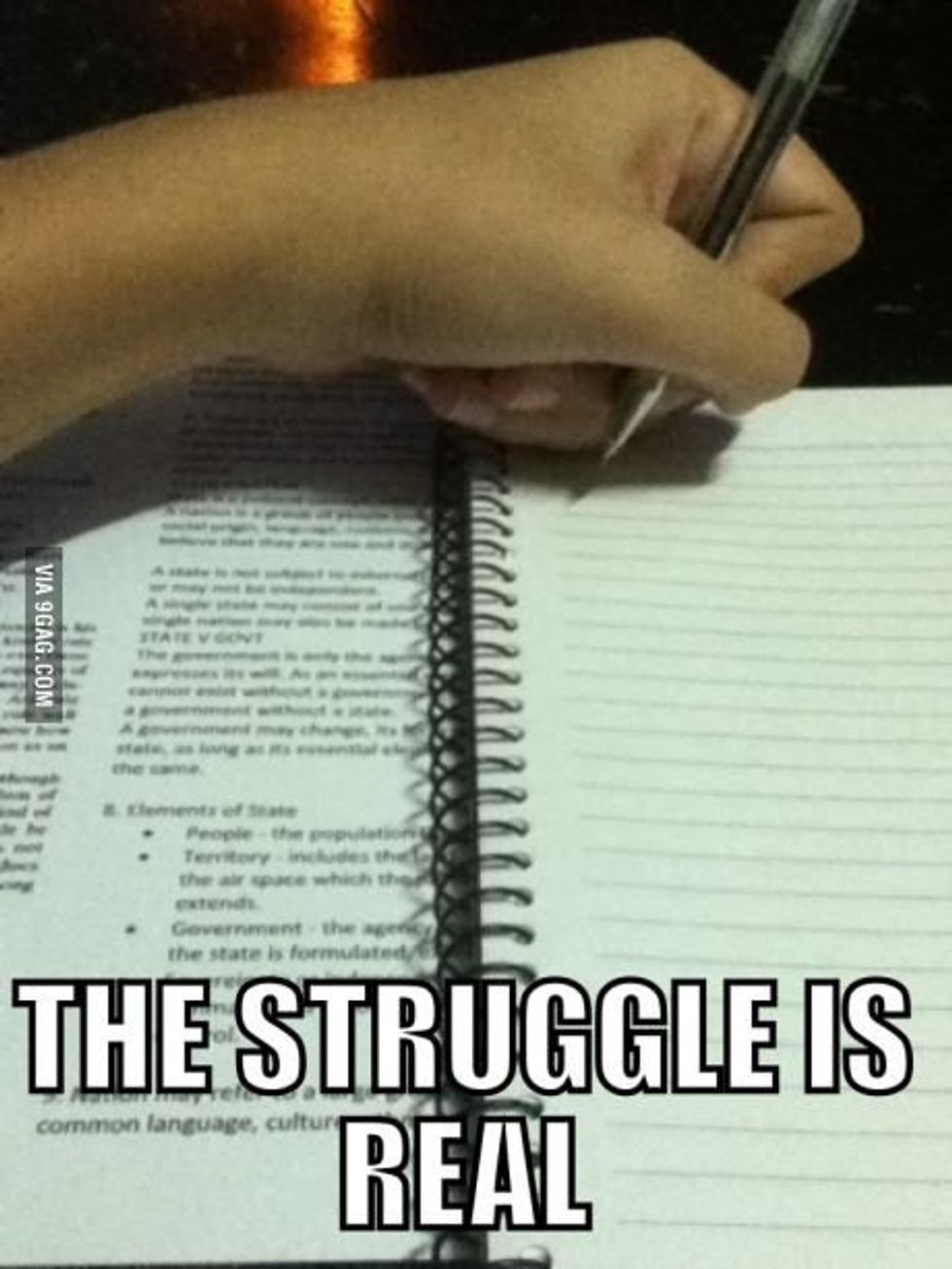The Every Day Struggles Of A Leftie