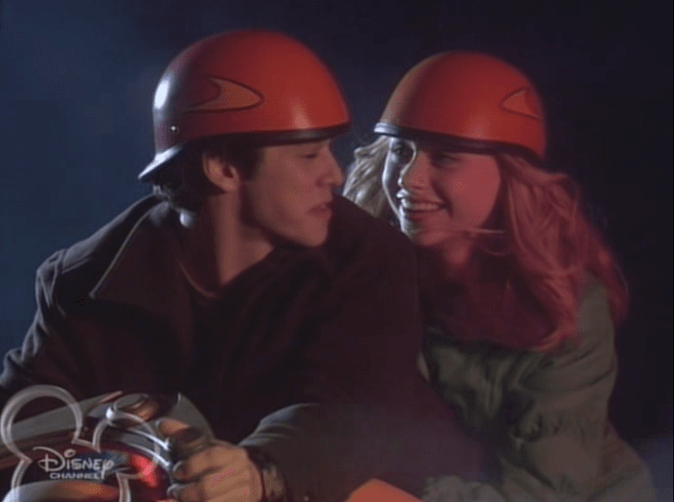 87 Things All Early 2000s Disney Channel Fans Know To Be True