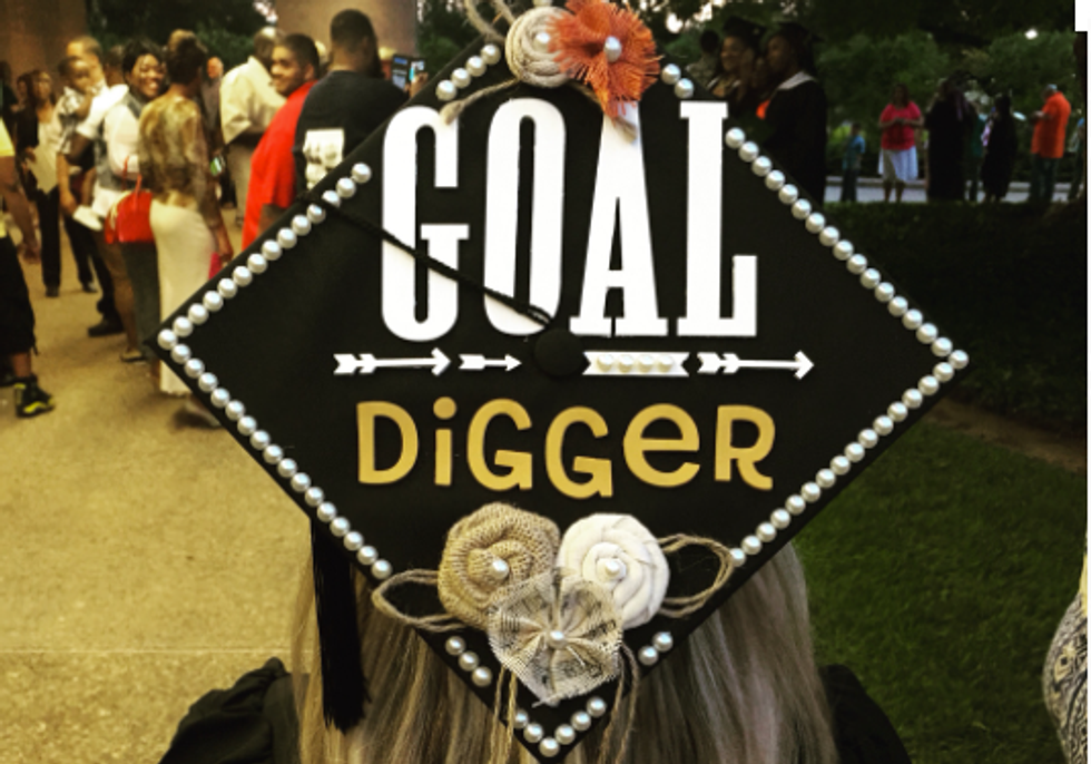 38 Of The Best Decorated Graduation Caps That Are Causing Serious ...