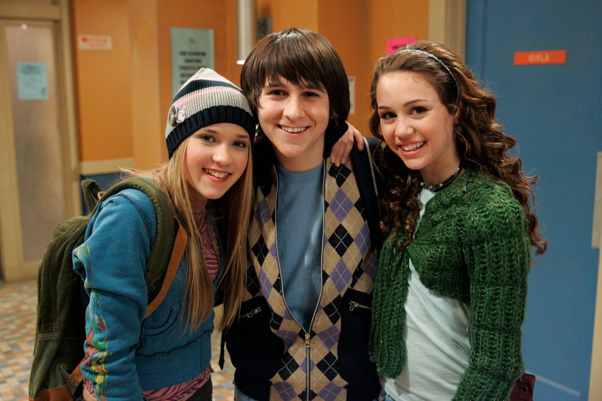 Why Middle School Best Friends Are Forever