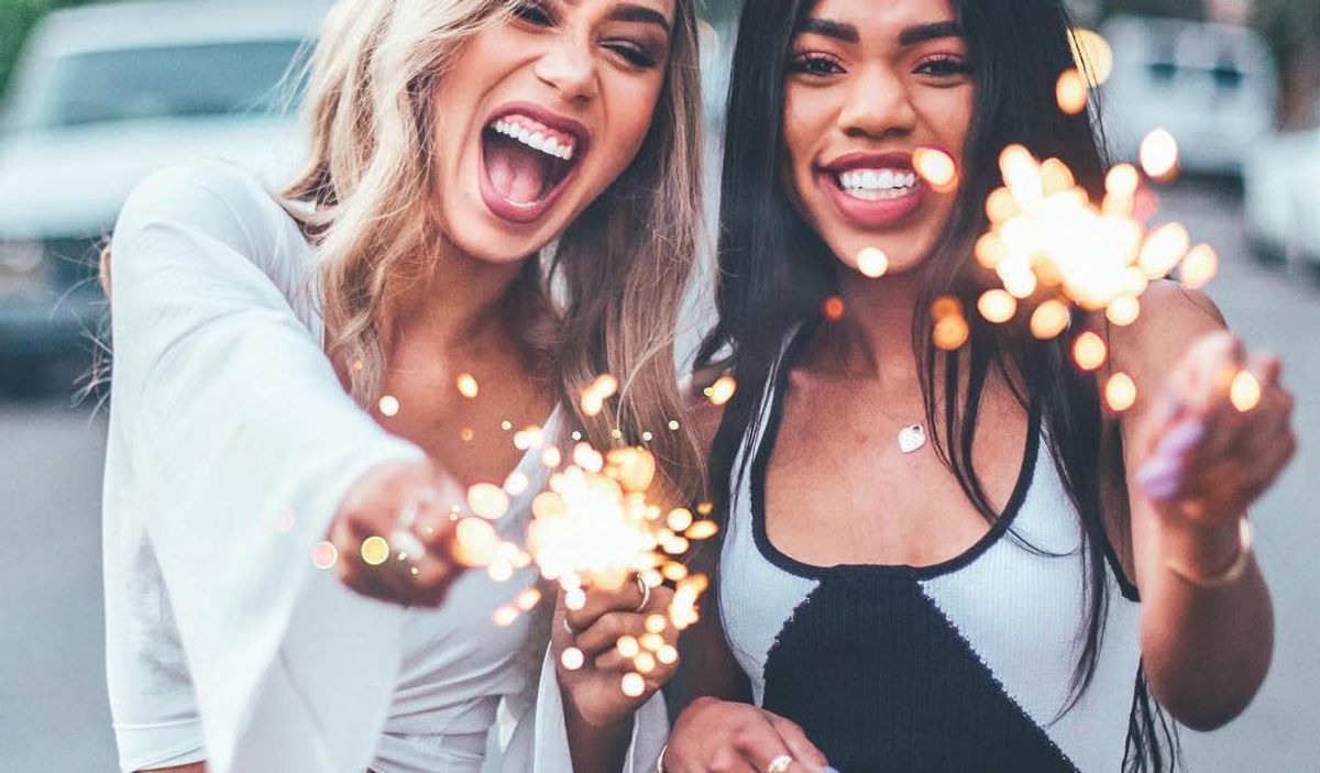 10 Awesome Instagrammers To Fall In Love With In 2017