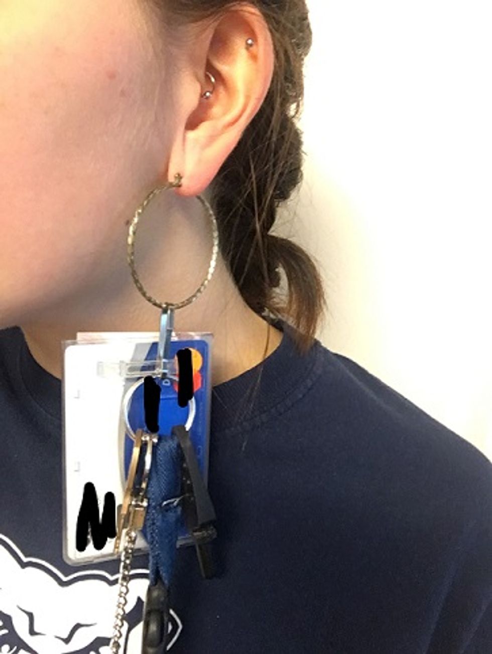 19 Unique Ways To Wear Your Lanyard