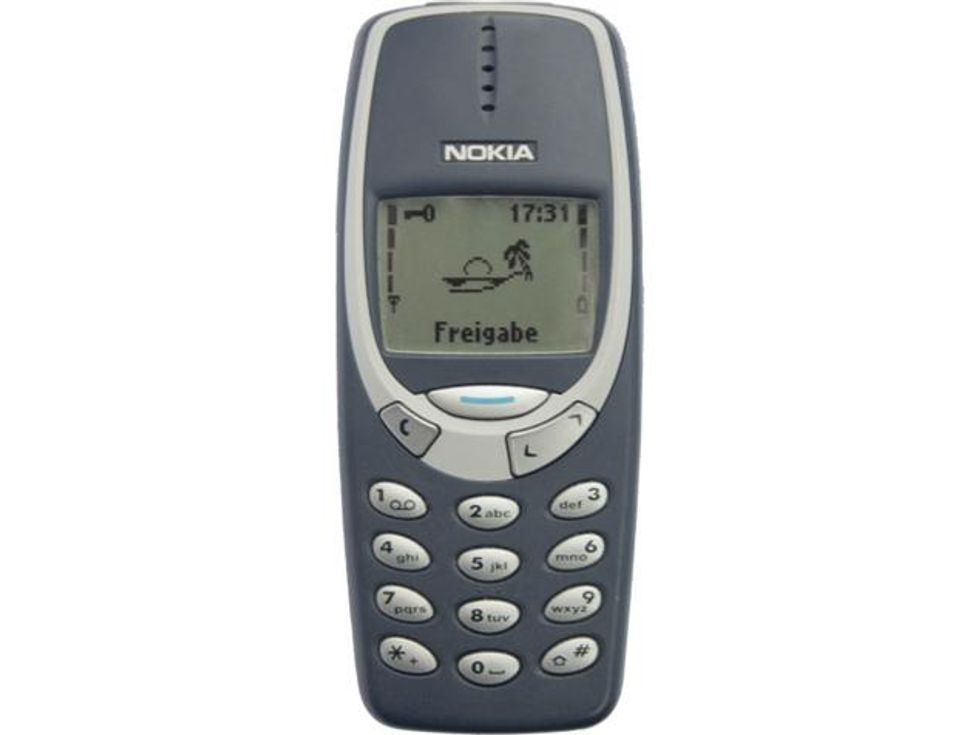 14 Of Your Favorite Cell Phones From The Early 2000s