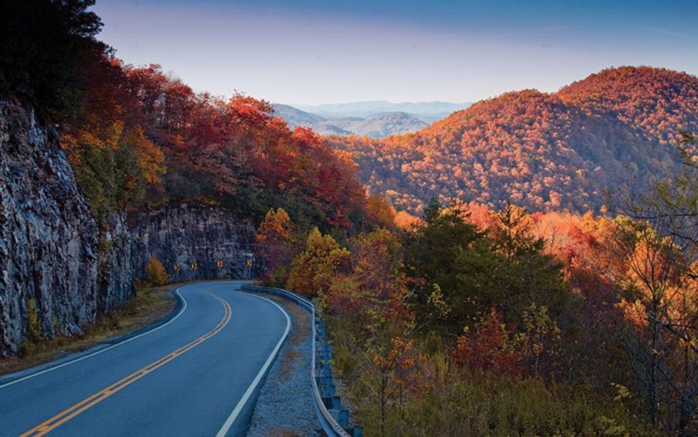 10 Must-Go Places To See Fall Colors In North Georgia