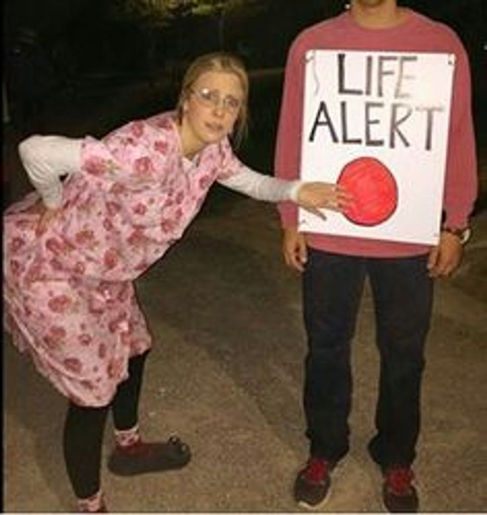 50 Easy Halloween Costumes To Do With Your Best Friend