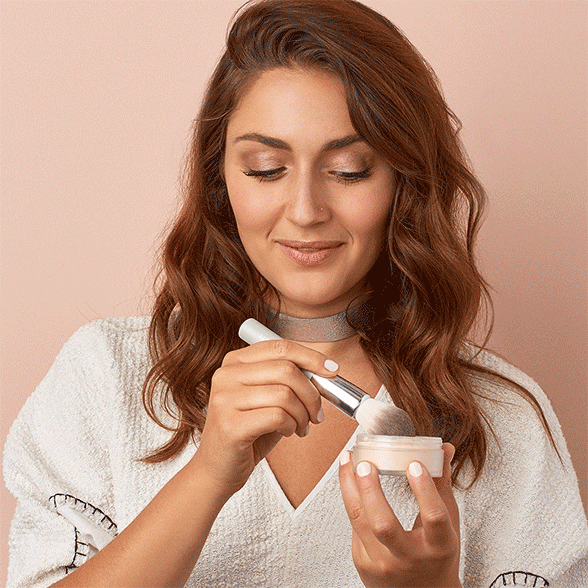 Translucent Powder Is The Real MVP When It Comes To Perfecting Your ...