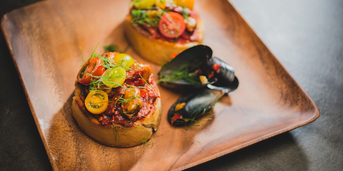 Open Faced Mussel Sandwich (Toast) - My Recipe Magic