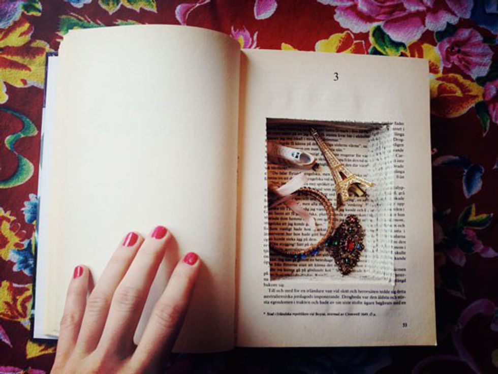 Five DIY Book Art Projects for Beginners