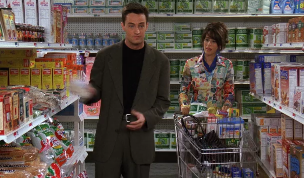 Things An Awkward Person Does At The Supermarket