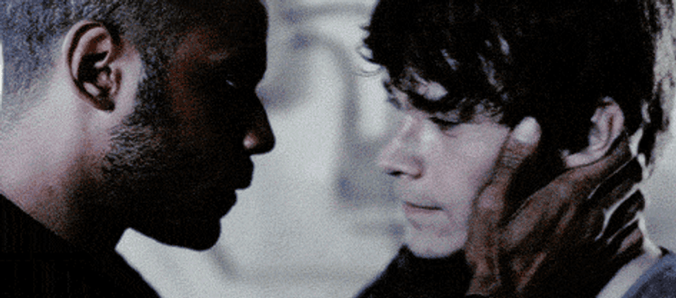12 Reasons You Should Be Watching "The 100"