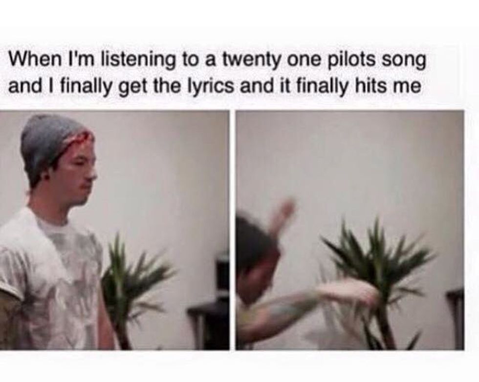 21 Memes You'll Get If You're A TØP Fan