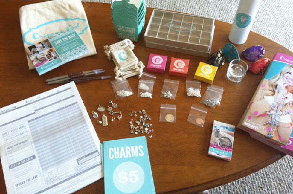 10 Creative Ways to Send Snail Mail