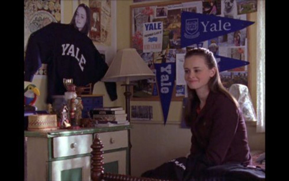 8 Lies 'Gilmore Girls' Fed Us About Yale