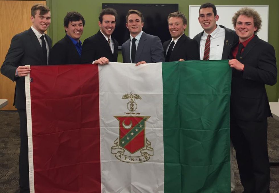 8 Ways Greek Life Can Benefit You