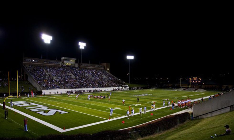 Roanoke College Needs Football For These 8 Reasons