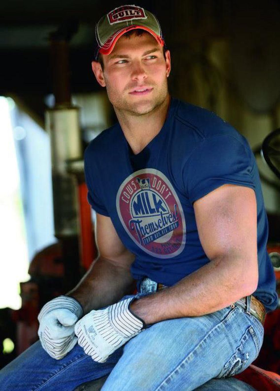 10 Reasons To Date A Country Boy