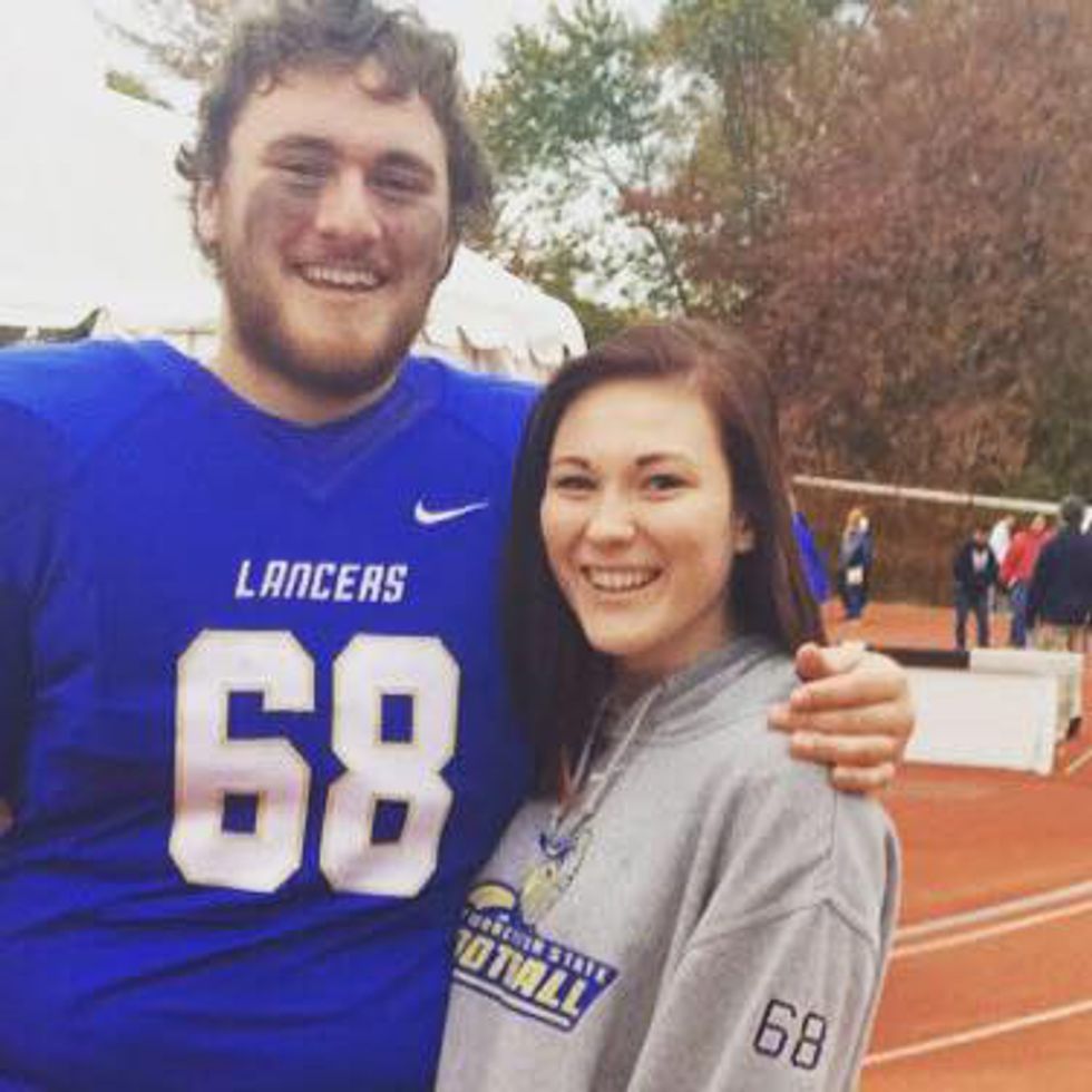 9 Ways Your Life Changes When You Date A Football Player