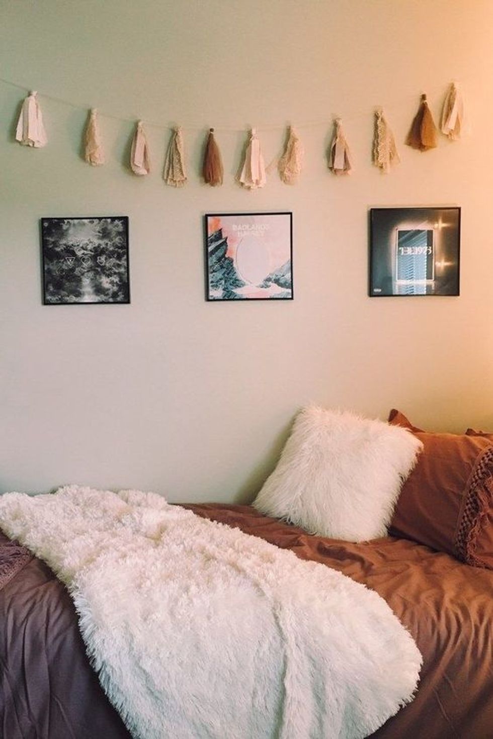 13 Essentials To Create That Certain Ambiance In Your Room