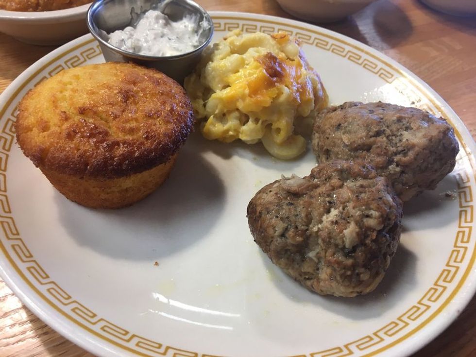 20 Southern meat-and-threes to try before you die - It's a Southern Thing