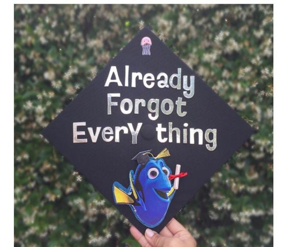 17 Funny Graduation Cap Ideas, For The Senior Who Wants To Entertain ...
