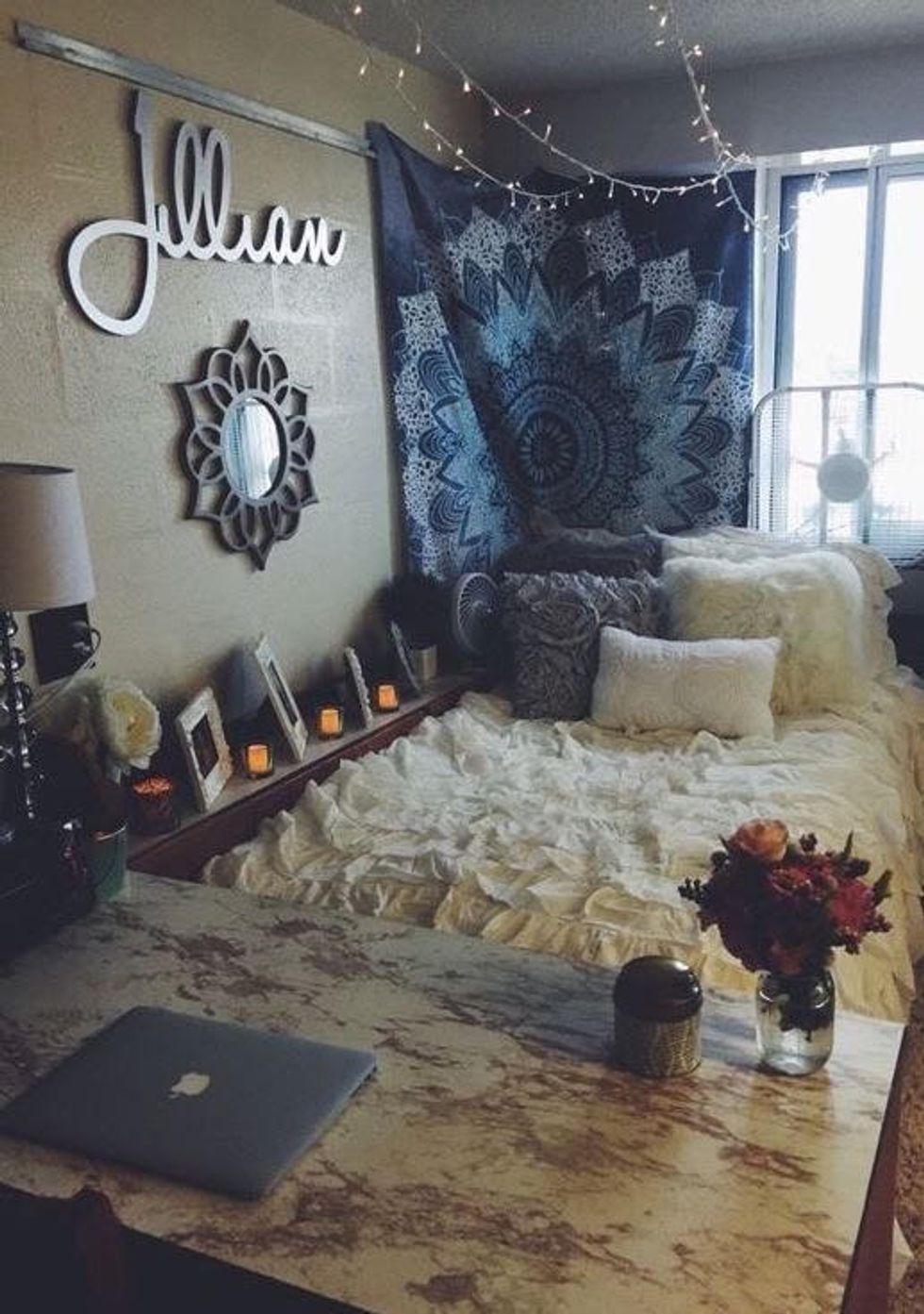 10 Ways To Decorate Your Dorm Room This Fall