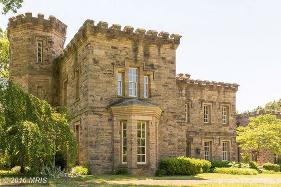 This antebellum castle looks like a fairy tale, and it's on the market ...