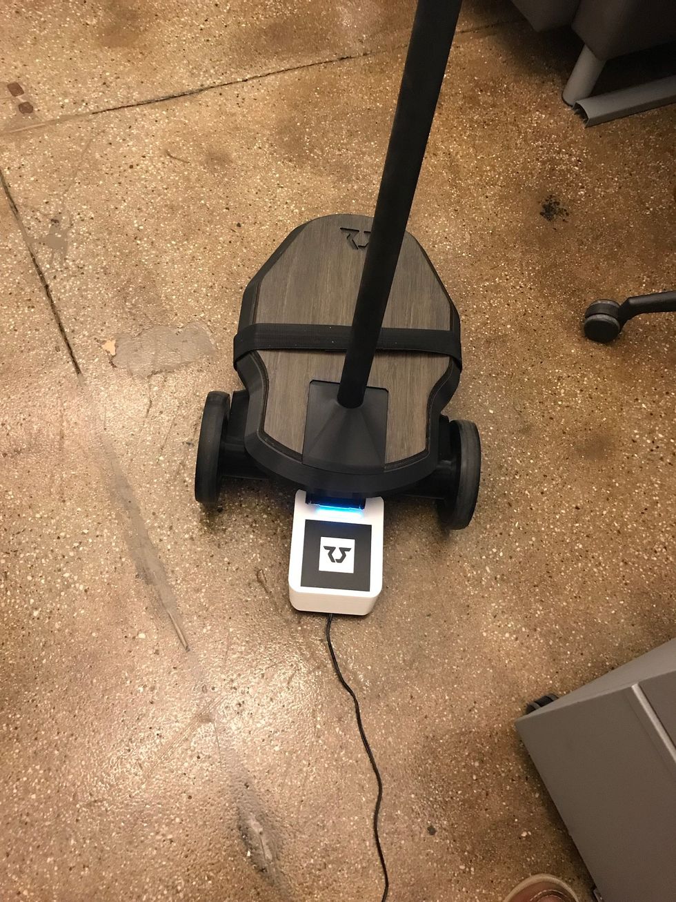 Ohmni Home Robot Review: New way to connect in a smart home - Gearbrain