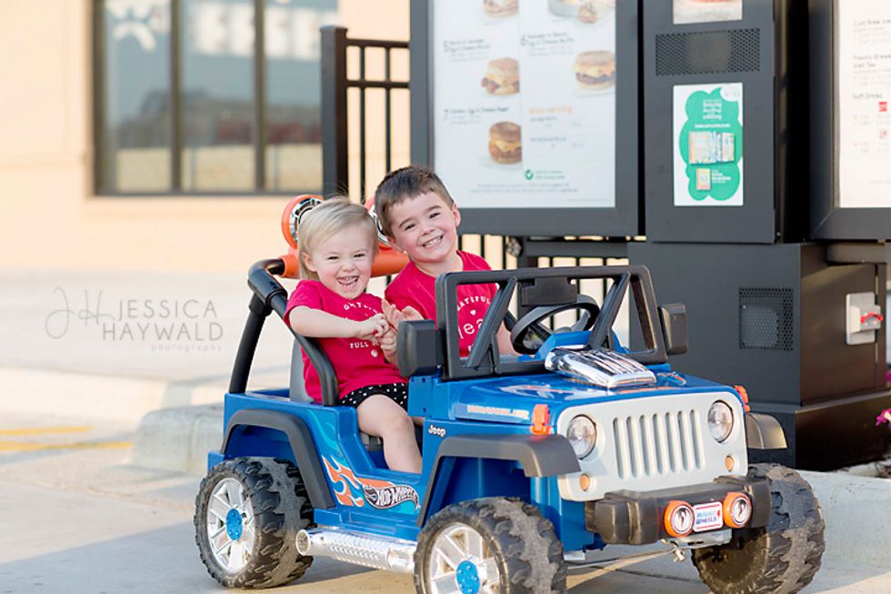These Chick-fil-A family photos are so stinkin' adorable, y'all - It's ...