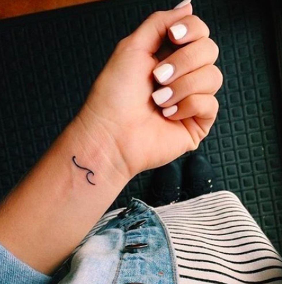 26 Small Tattoo Ideas If You're Afraid Of Commitment But Want A Tattoo