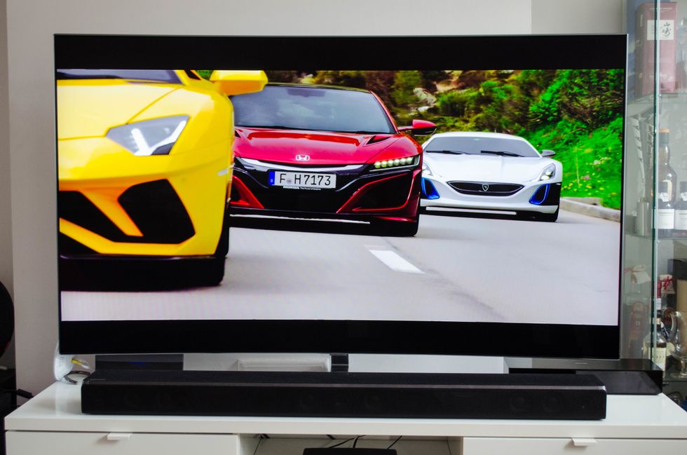 Samsung Q8C UltraHD television review: Do you need QLED? - Gearbrain