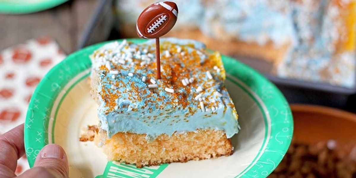 Tailgate Cake - customize to your team colors! - My Recipe Magic