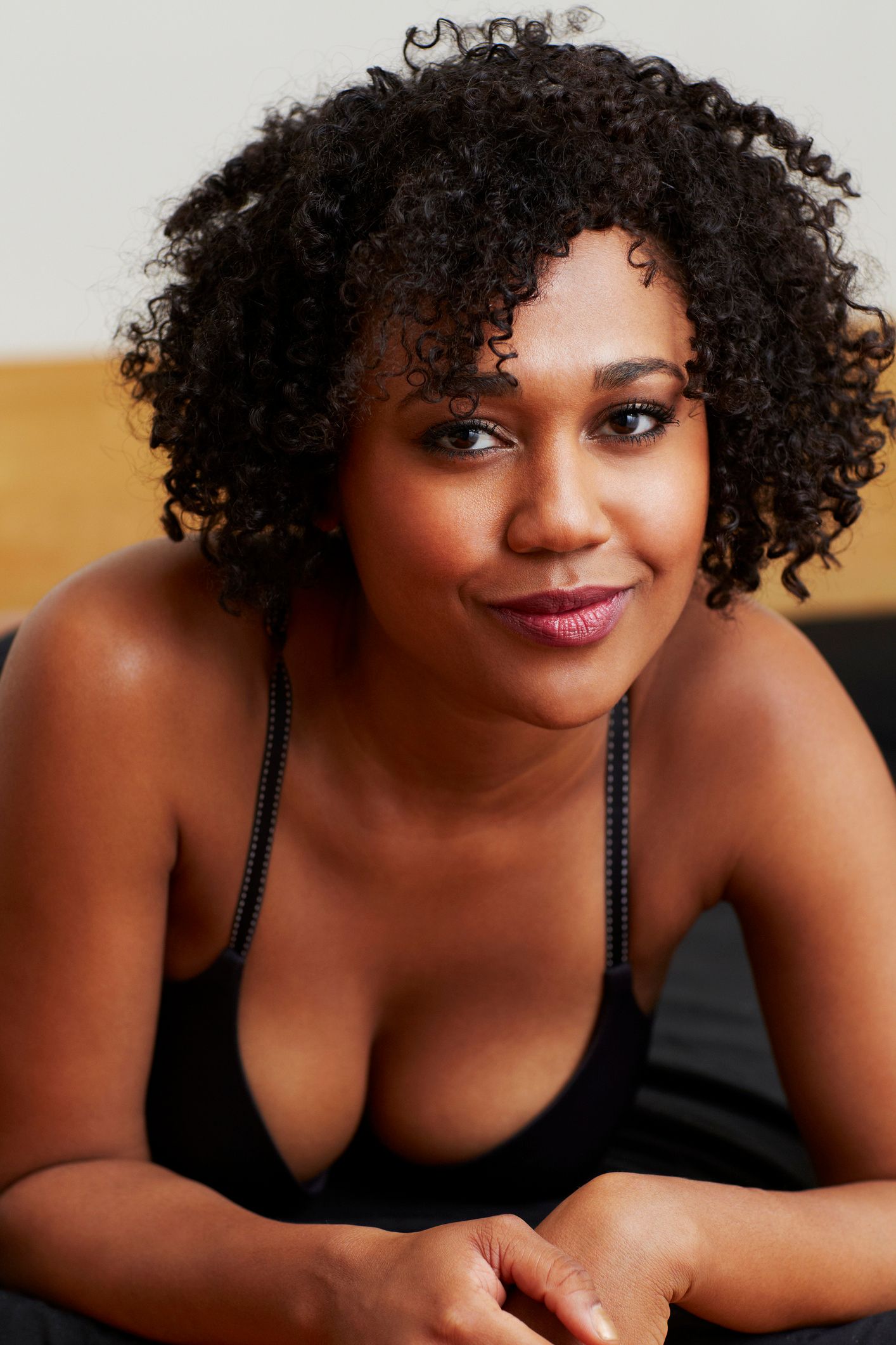 How To Maintain That Wonderful Bush - xoNecole: Women's Interest, Love ...