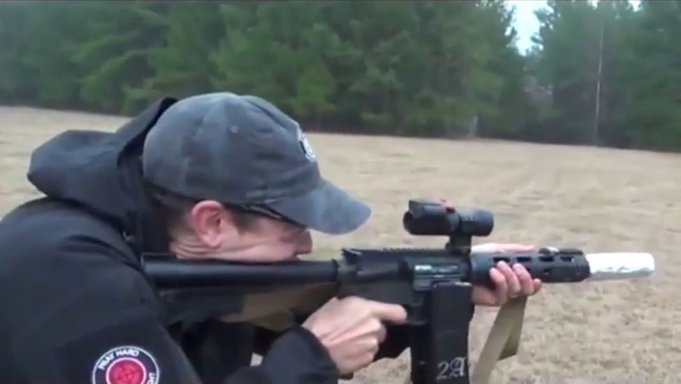 How to Cook Bacon With Fully Automatic M16 Rifle - TheBlaze