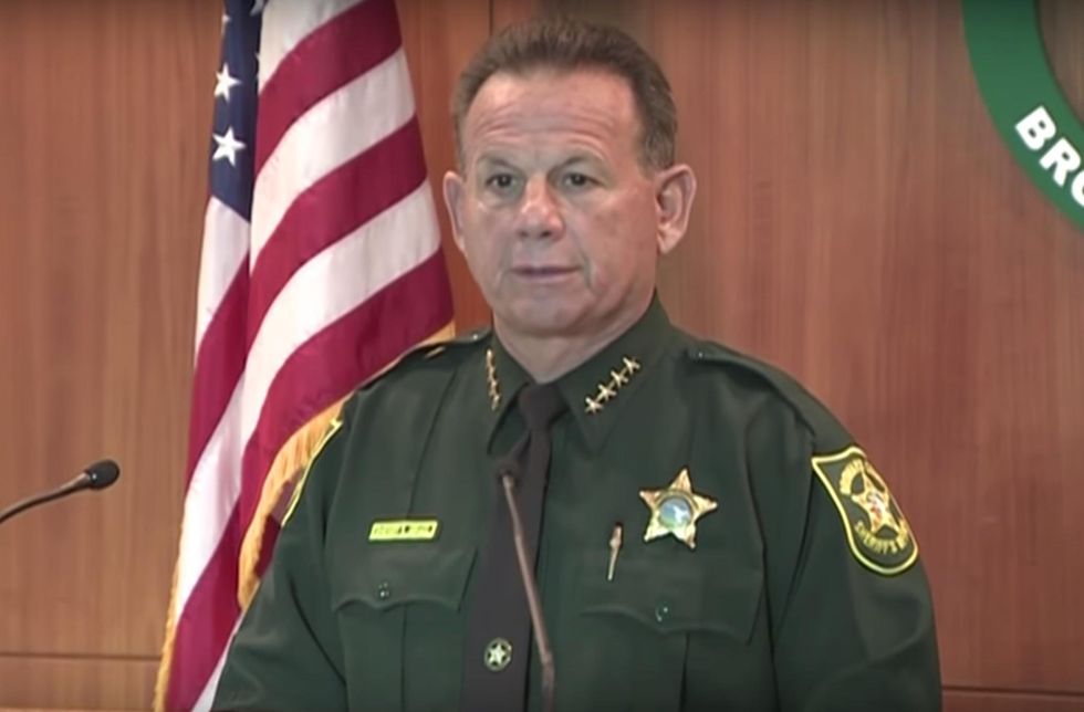 Broward County Sheriff Scott Israel destroyed on social media with # ...