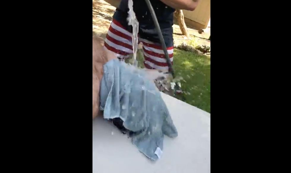 WATCH: Former Green Beret, UFC fighter gets waterboarded on live video ...