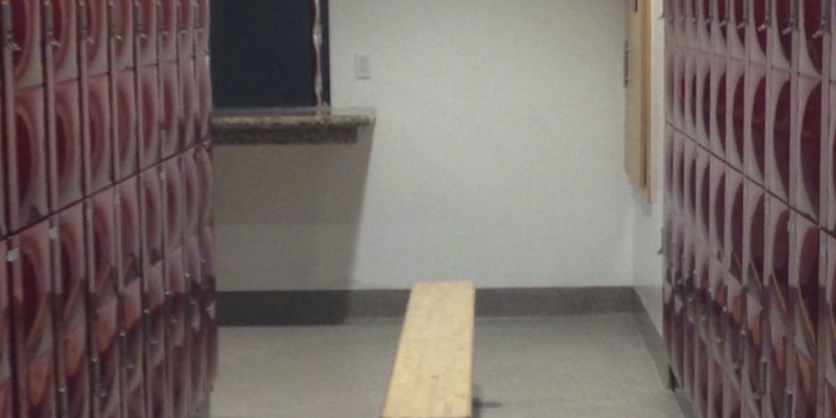 Prestigious university debuts all-gender locker room at recreation ...