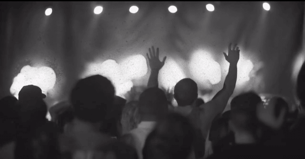 11 Practical Ways You Can Spend Time With Jesus Over Christmas Break