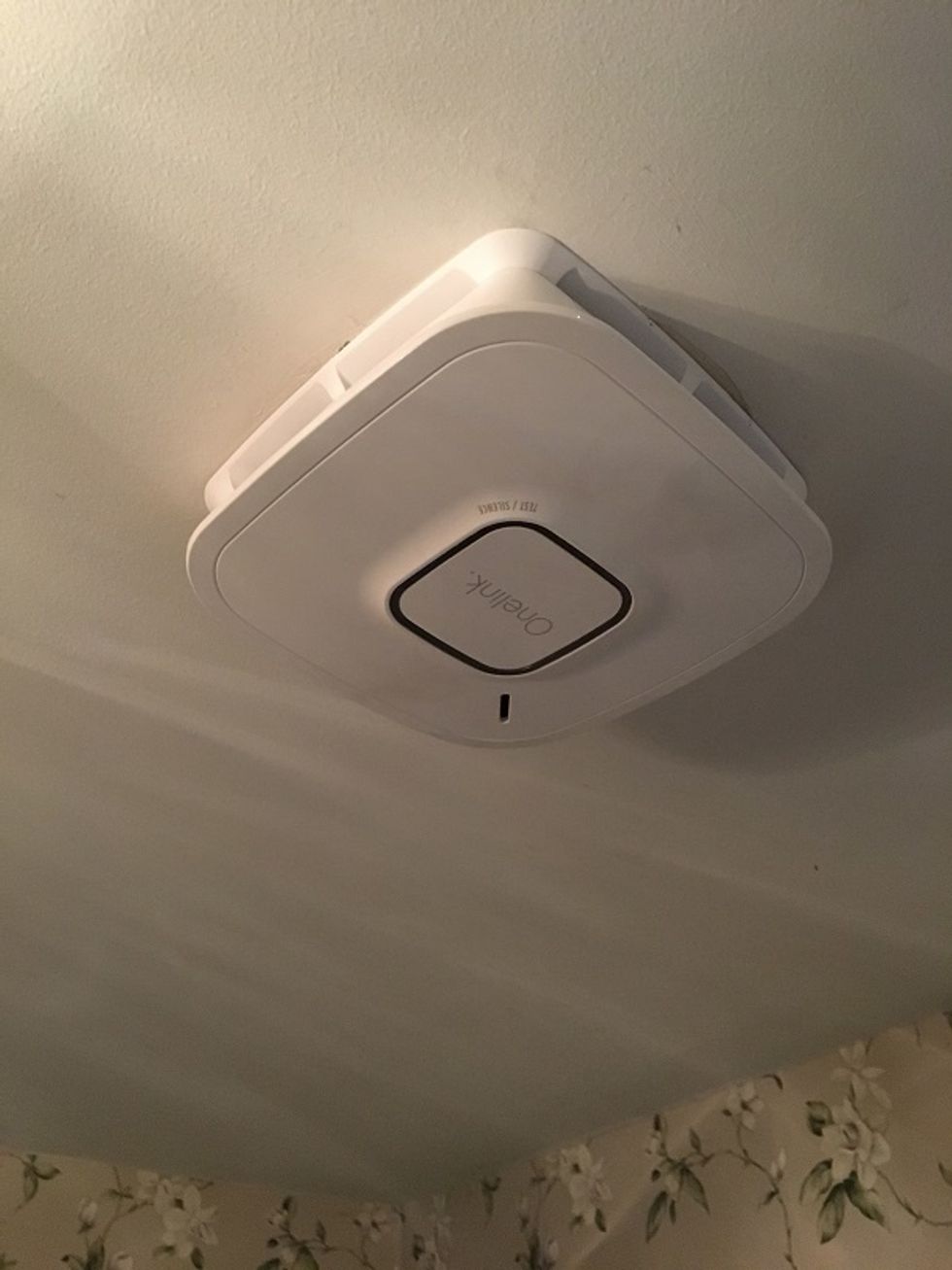 The best Airbnb smart home security devices for hosts - Gearbrain