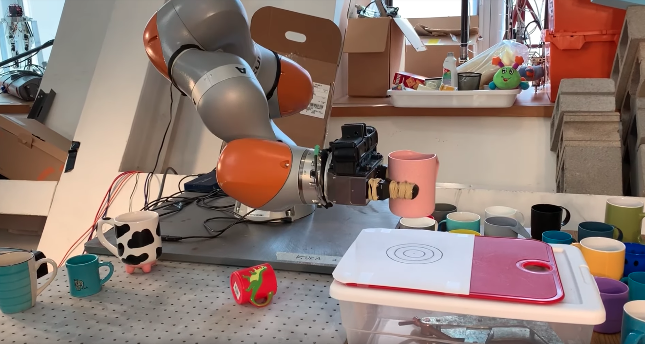 MIT robot uses AI to learn how to pick up unfamiliar items - Gearbrain