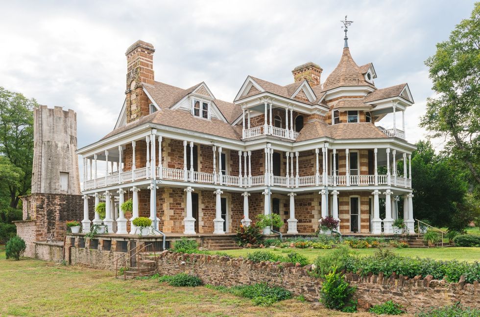 You can tour this gorgeous 132-year-old mansion in the Texas Hill ...