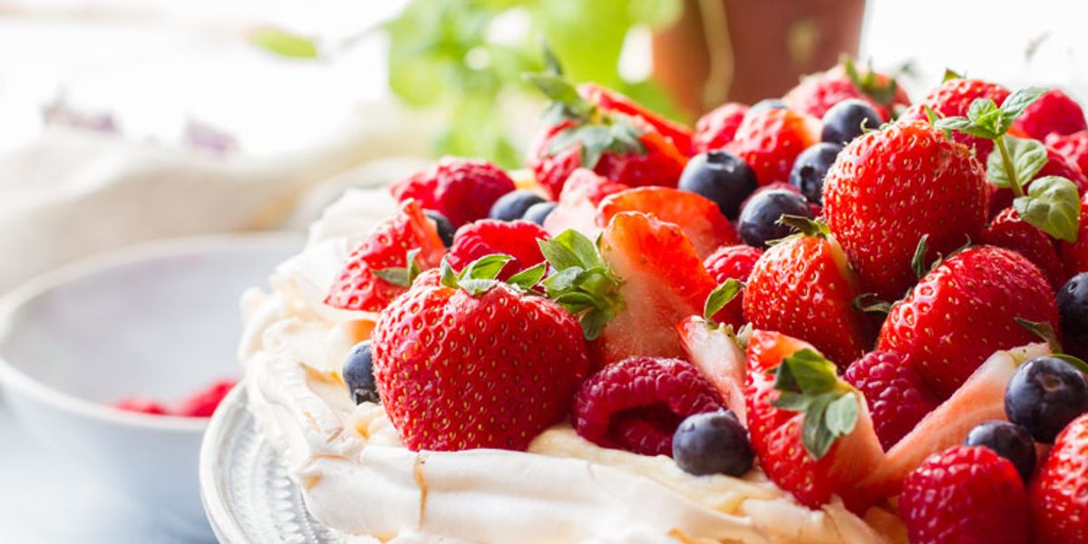 The BEST Summer Berry Pavlova - My Recipe Magic