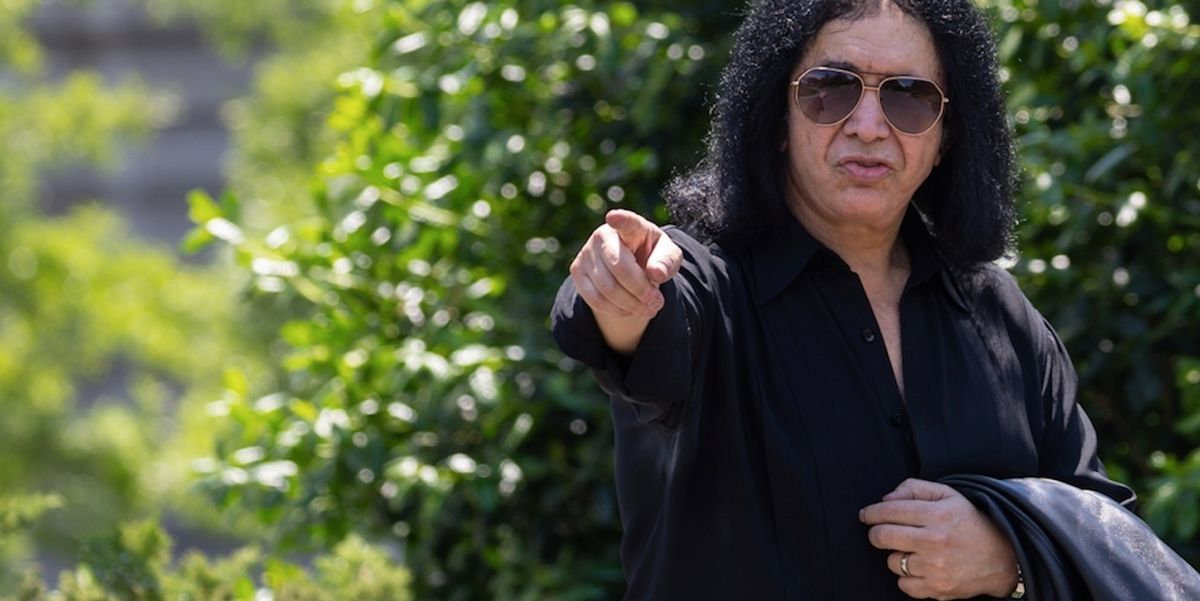 Rocker Gene Simmons fights back tears at Pentagon talking about how ...