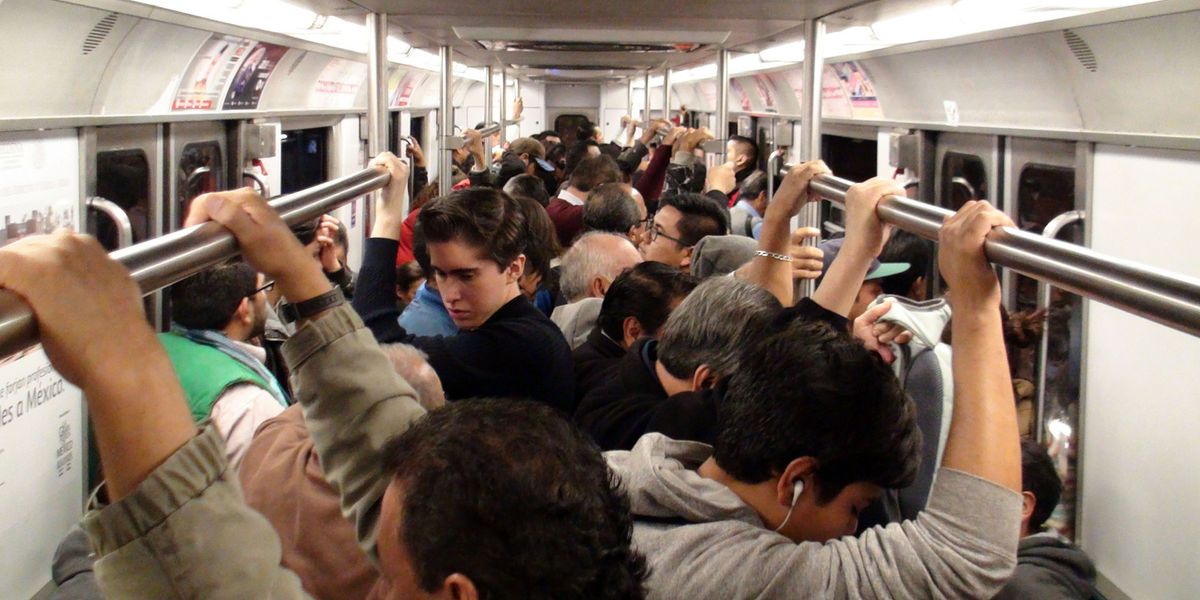 Google Maps now predicts how busy your train and bus will be - Gearbrain