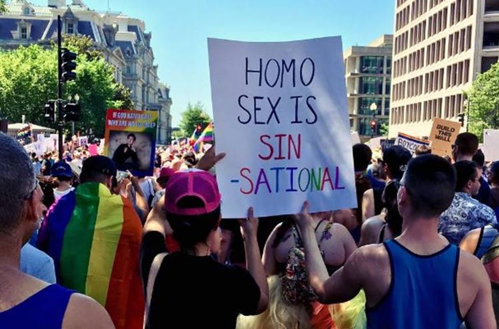 19 Of The Best Signs From Last Weekend’s LGBT Pride Celebrations - GOOD