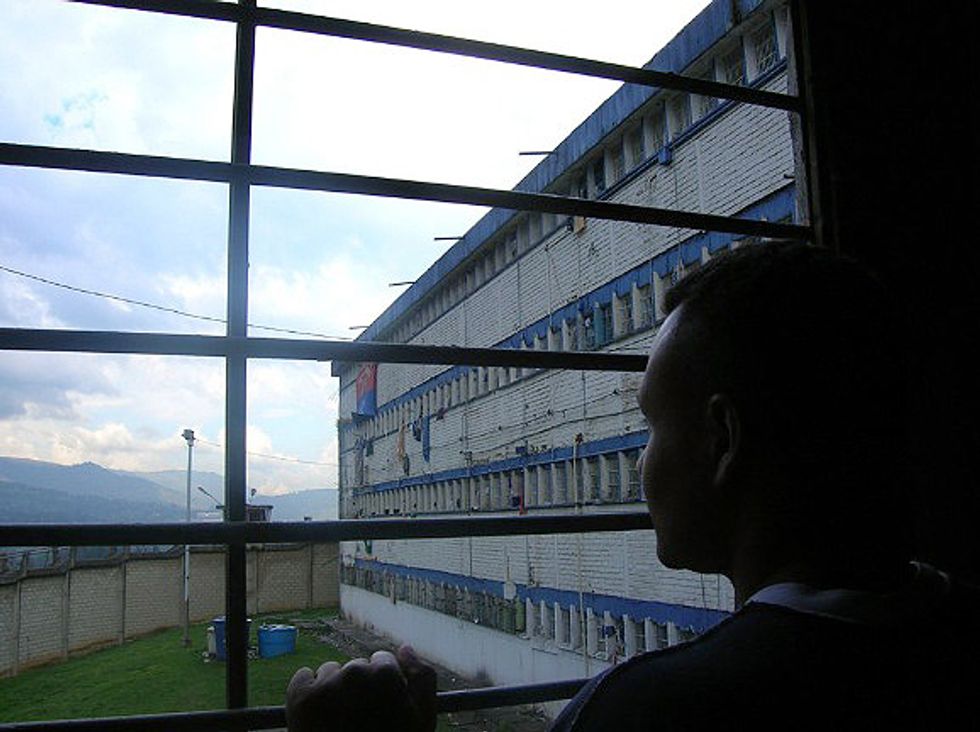 Picture Show: Inside a Colombian Prison - GOOD