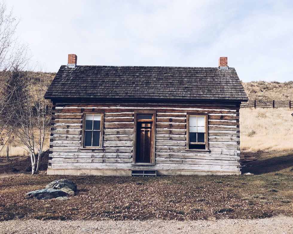 Restoring Beck Ranch: Take a tour of my 1882 cabin - Glenn Beck